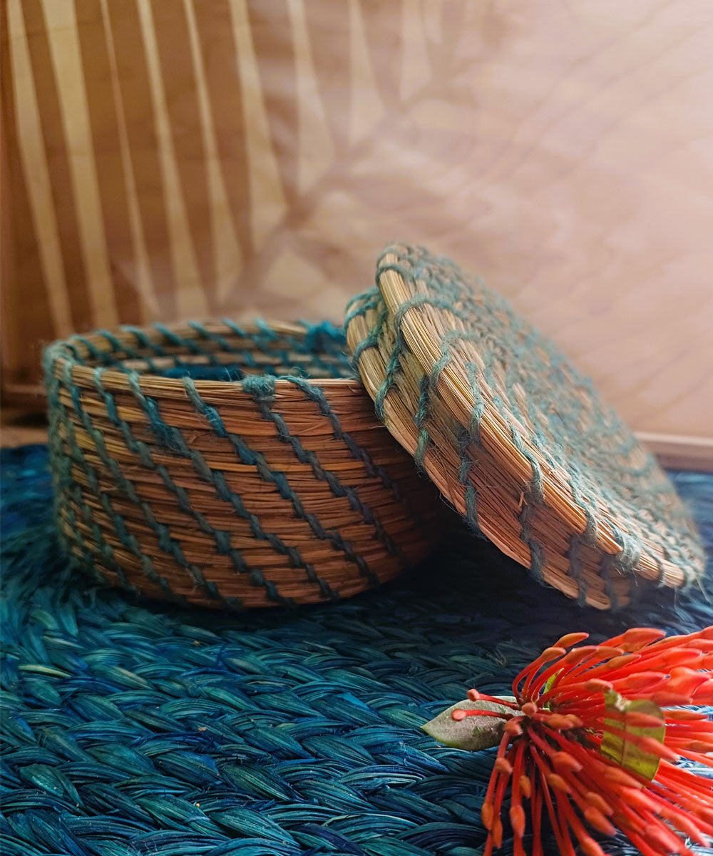 Cyan green handcrafted sabai grass storage box (small) – GoSwadeshi