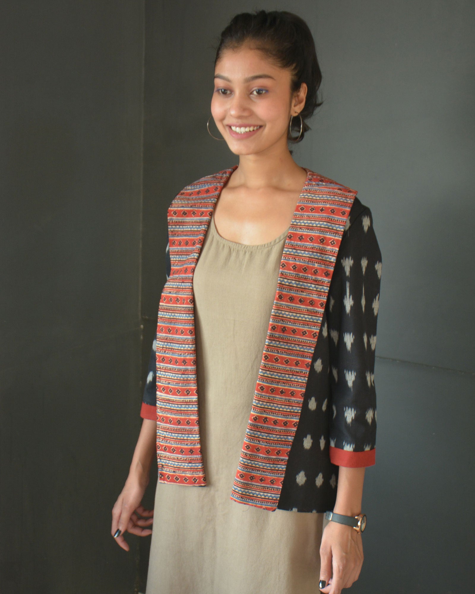 Black handcrafted cotton ikat reversible jacket – GoSwadeshi